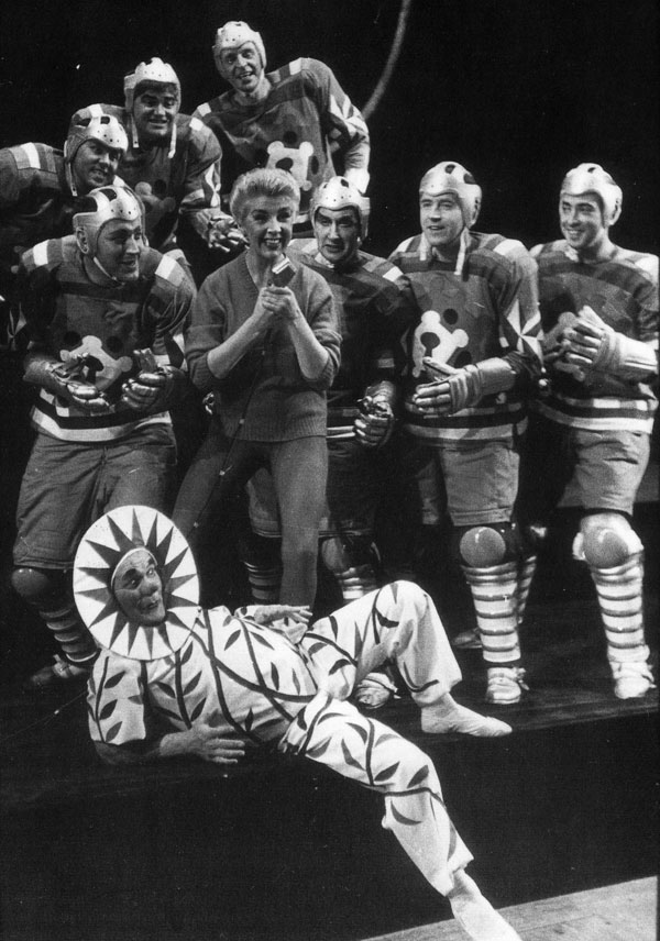 Fram till 24 november: Operan Aniara i SVT Play – Harry Martinson ...